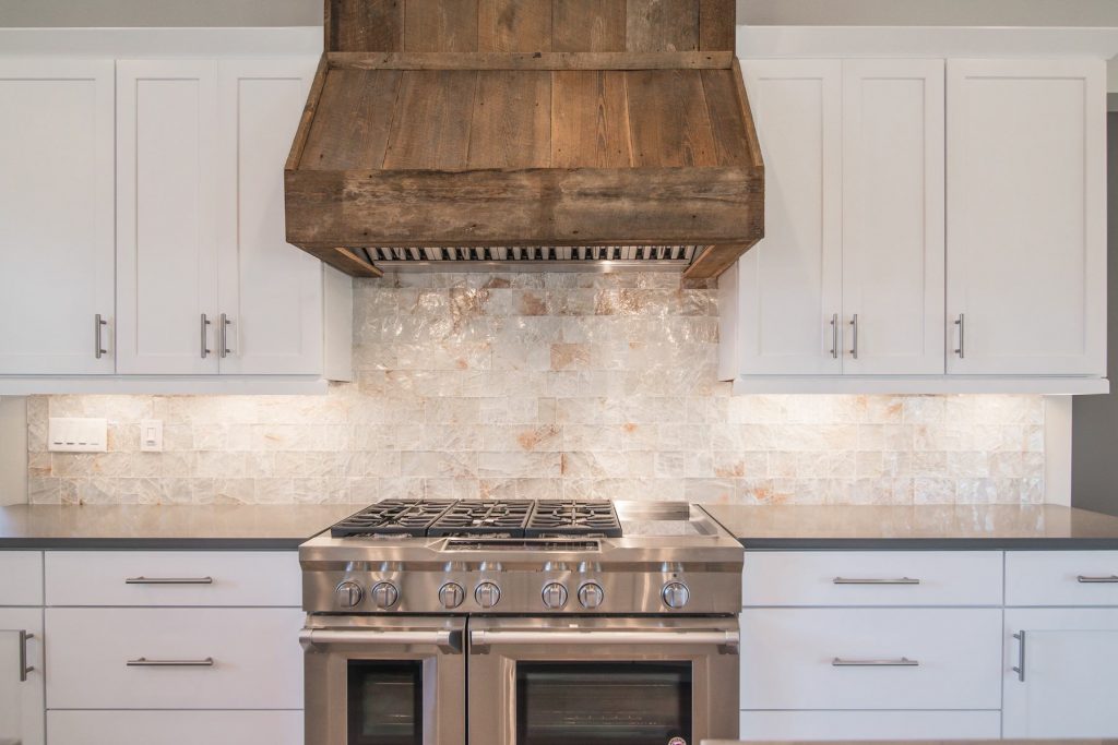 Kitchen Cabinets | Bathroom Vanities | Custom Kitchen Countertops